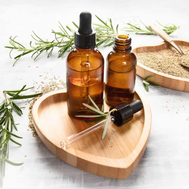 how to make essential oil body spray - lavenderandoil.com
